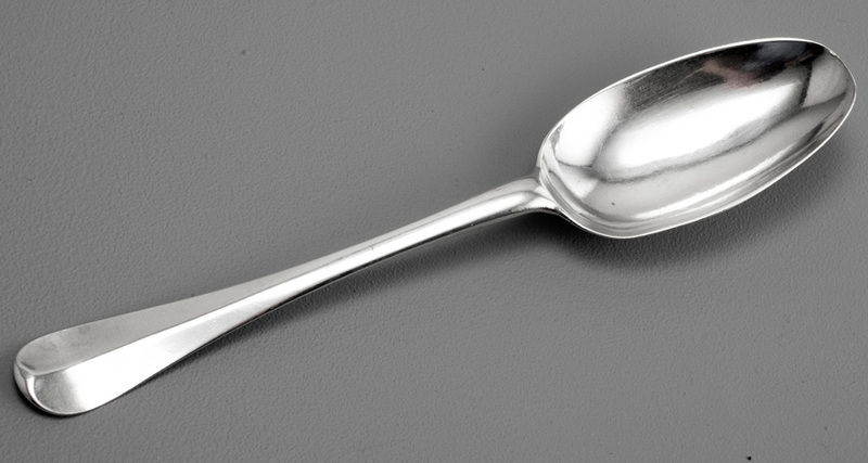 Leopard Antiques Rat Tail Hanoverian Silver Tablespoon - William Soame